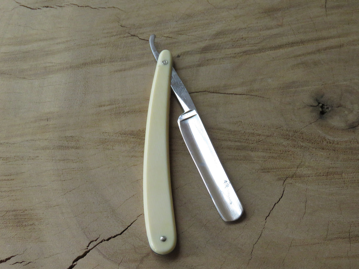 Kaufmann razor (VR32) – Bundubeard