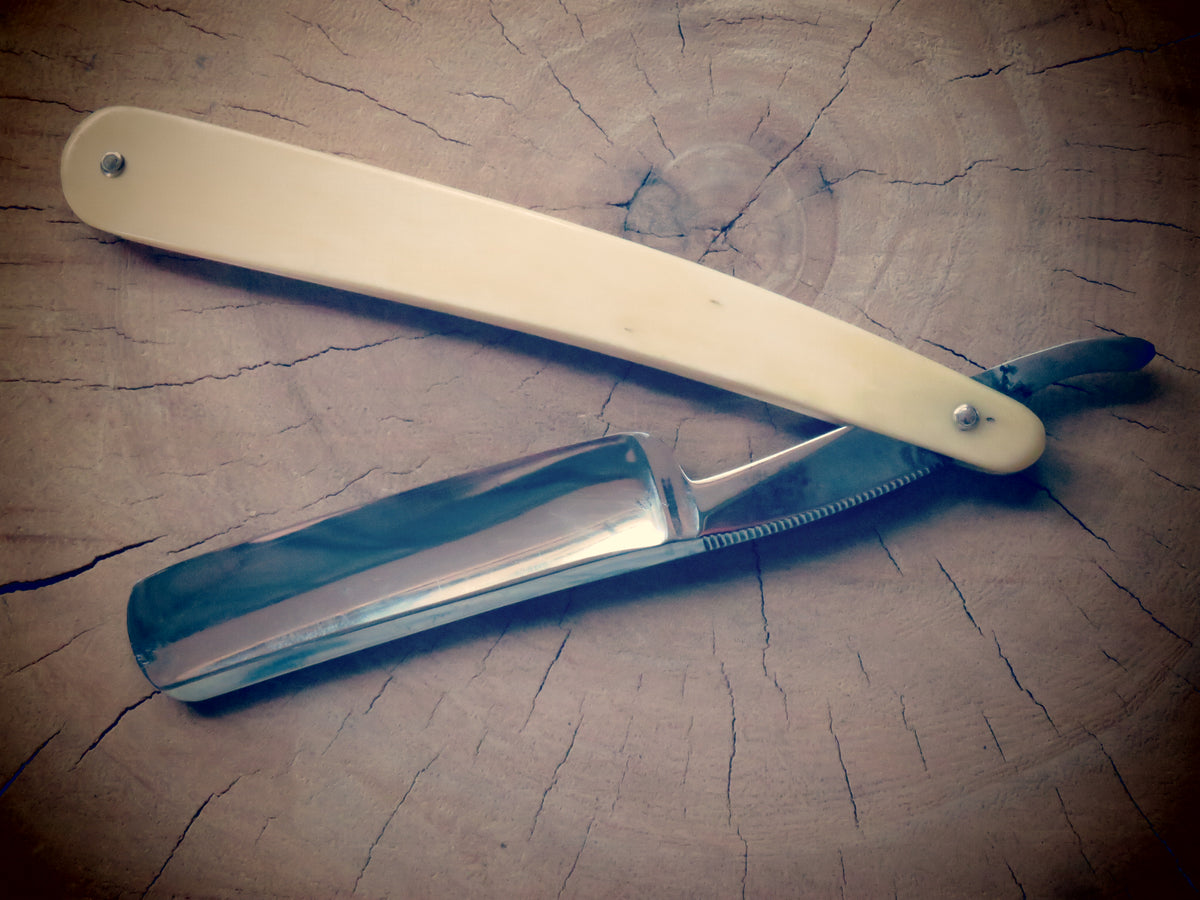 Joseph Elliot 'Silver steel' razor (VR 60) – Bundubeard